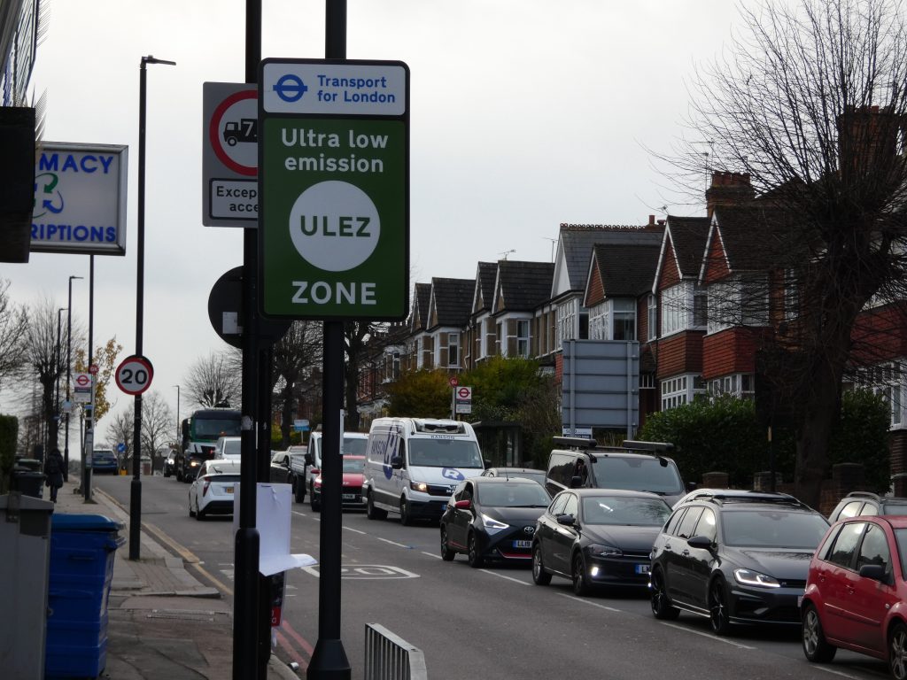 Outer London drivers most fined under Ulez rules - Newham Voices